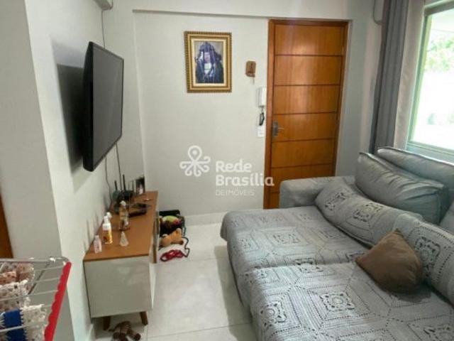 vende se Apartamento térreo no condominio petropoles DF 150