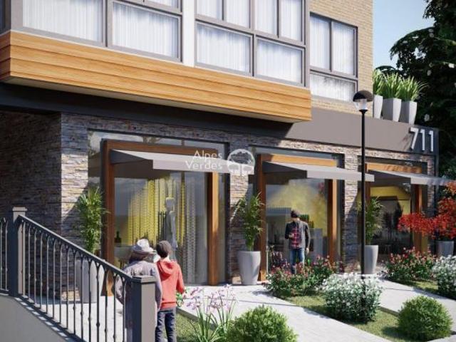VENDE SE APARTAMENTO A 5 MINUTOS DA RUA COBERTA DE GRAMADO