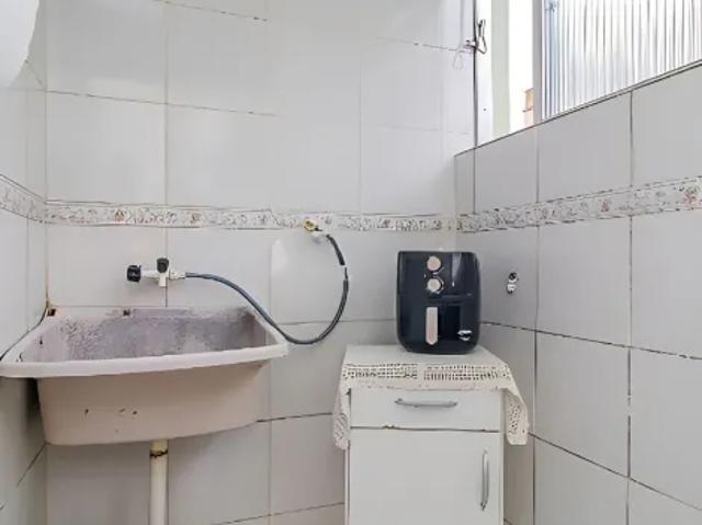 Vende se apartamento com 3 quartos com closet Petrópolis