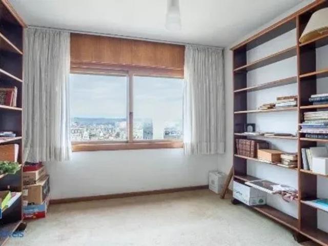 Vende se apartamento com 3 quartos, 133m² e 2 vagas Rio Branco