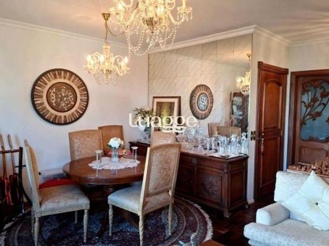 Vende se apartamento com 3 quartos 1 suíte, 122 m² e 1 vaga – Petrópolis