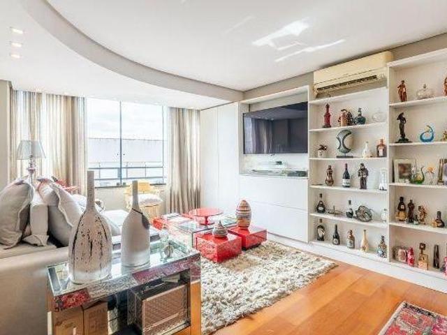Vende se apartamento com 3 quartos 1 suíte, 123m² e 2 vagas – Auxiliadora