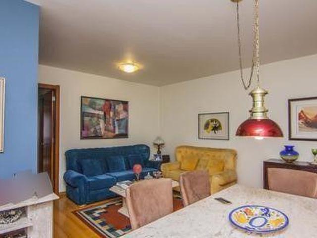Vende se apartamento com 3 quartos 1 suíte, 91 m² e 1 vaga – Menino Deus