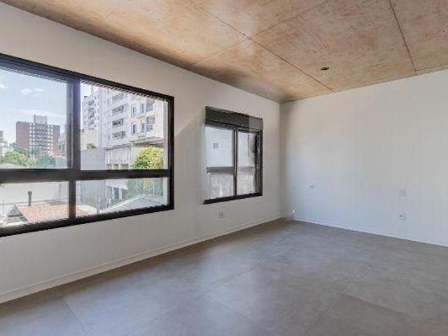 Vende se apartamento com 1 quarto, 44,9 m² e 1 vaga – Petrópolis