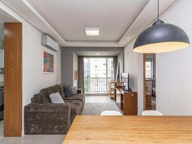 Vende se apartamento com 2 quartos 1 suíte, 62m² e 1 vaga – Passo da Areia