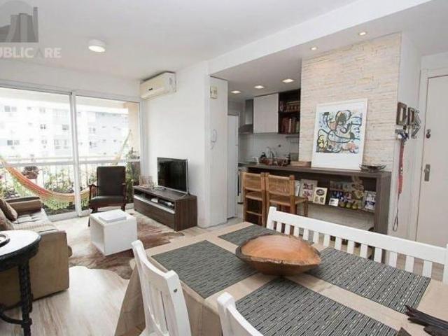 Vende se apartamento com 2 quartos 1 suíte, 68m² e 2 vagas – Passo da Areia