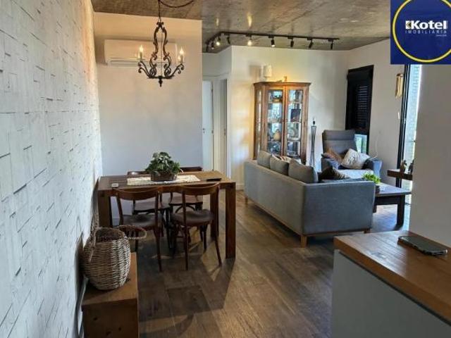 Vende se apartamento com 2 quartos 1 suíte, 79m² e 2 vagas Rua Eduardo chart