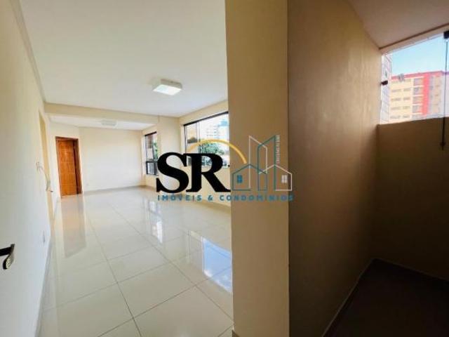 VENDE SE APARTAMENTO COM 4 QUARTOS E 2 VAGAS DE GARAGEM NO CENTRO DE GOVERNADOR VALADARES MG