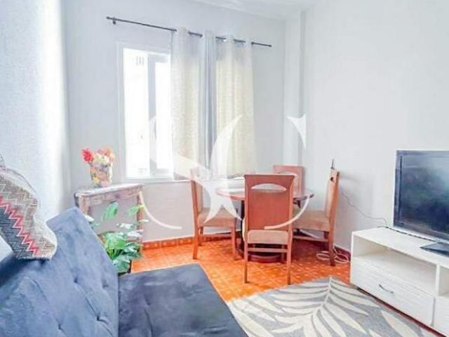 Vende se apartamento de 01 dormitório no bairro de José Menino em Santos