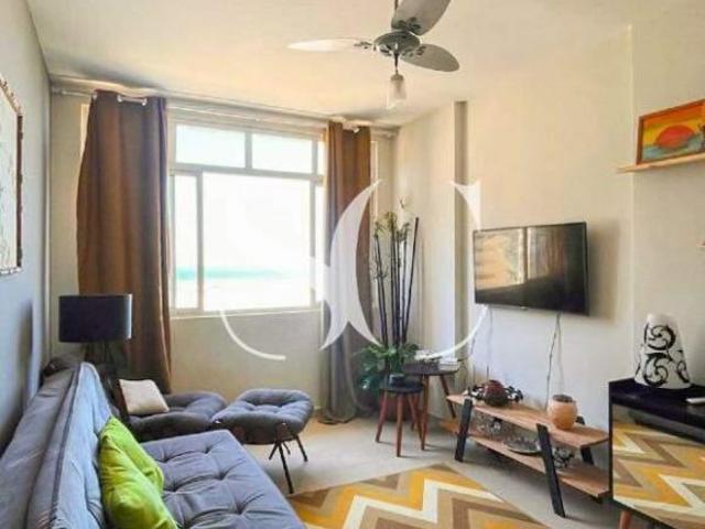 Vende se apartamento de 01 dormitório no bairro de José Menino em Santos