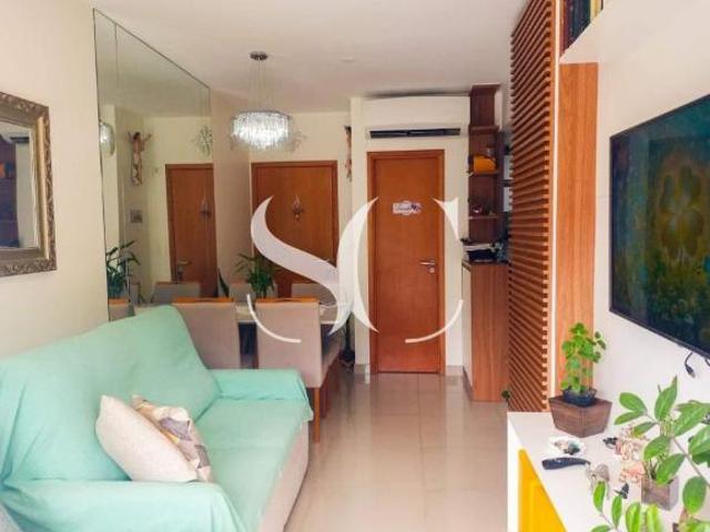Vende se apartamento de 02 dormitórios no bairro de Vila Mathias em Santos