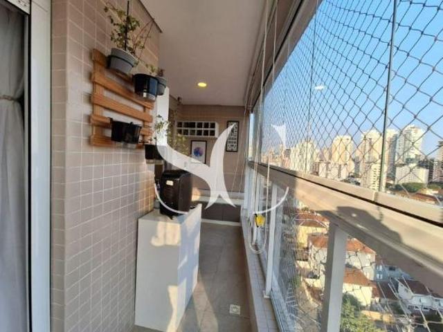 Vende se apartamento de 02 dormitórios sendo 01 suíte no bairro de Campo Grande em Santos