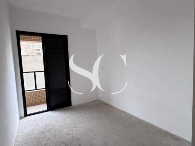 Vende se apartamento de 02 dormitórios sendo 01 suíte no José Menino em Santos