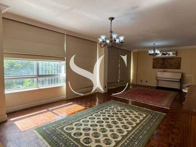 Vende se apartamento de 04 dormitórios sendo 03 suítes no bairro de Boqueirão em Santos