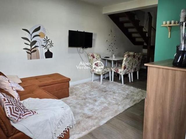 VENDE SE APARTAMENTO DUPLEX MOBILIADO, NO CENTRO DA CIDADE DE CANELA