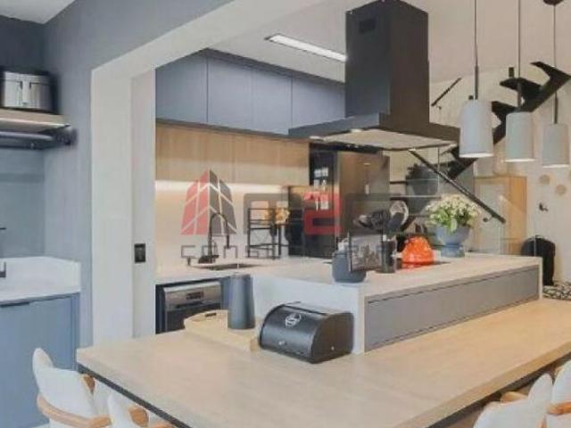 Vende se apartamento duplex na Vila Madalena, 2 quartos 1 suíte
