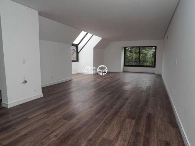 Vende se apartamento em Gramado com 2 suites cobertura