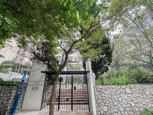 Vende se Apartamento na alameda Itu com 288 m2 Jardim América SP