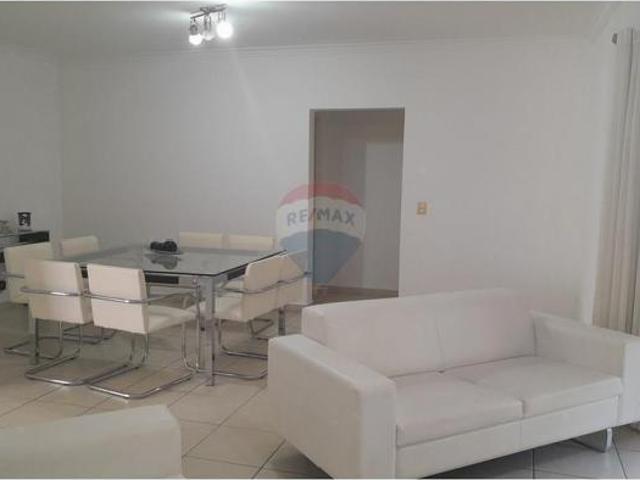 VENDE SE APARTAMENTO NA PITANGUEIRAS, GUARUJA SP