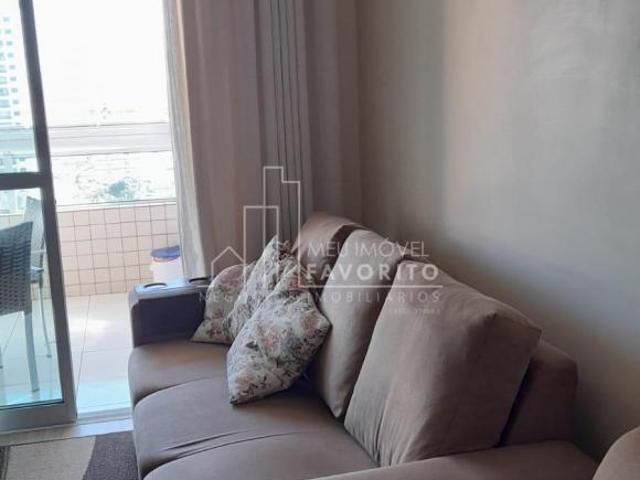 Vende se apartamento na Praia Grande. Próximo a praia, bairro Aviação