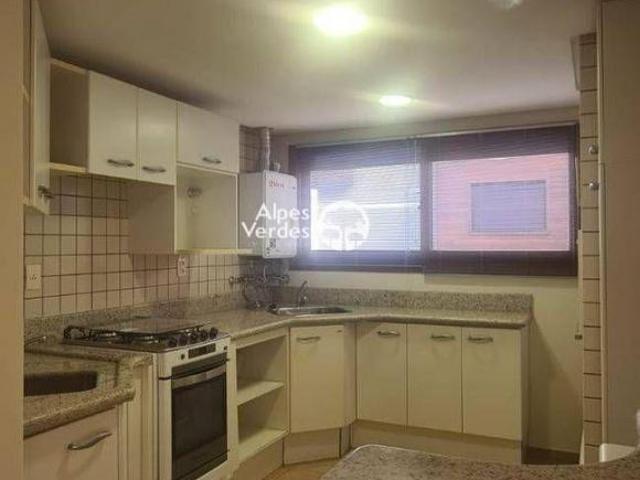 Vende se Apartamento no Centro de Gramado RS, com 2 quartos