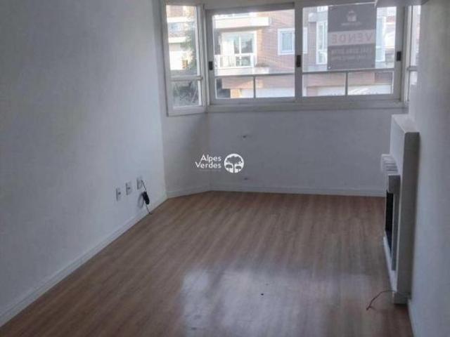 Vende se Apartamento no Centro em Canela, Edifício Solar dos Alpes