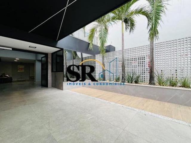 VENDE SE APARTAMENTO NO CENTRO R$ 950.000,00