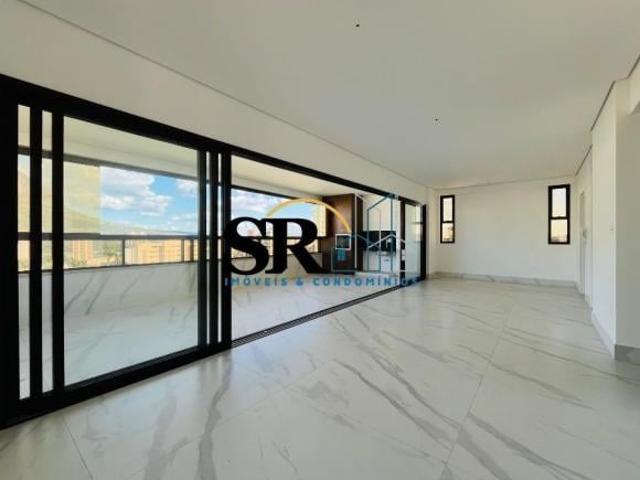 VENDE SE APARTAMENTO NO CENTRO R$ 2.650.000,00