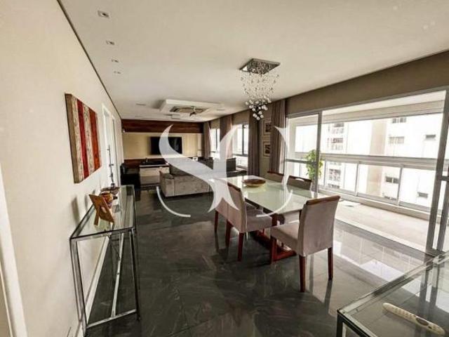 Vende se apartamento no condomínio VISTA MARINA com 03 suítes na Pontoa da Praia em Santos