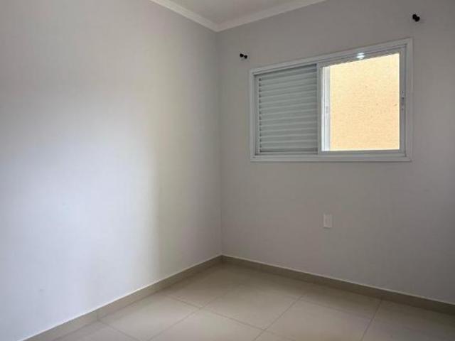 Vende se apartamento no Colina do Espraiado