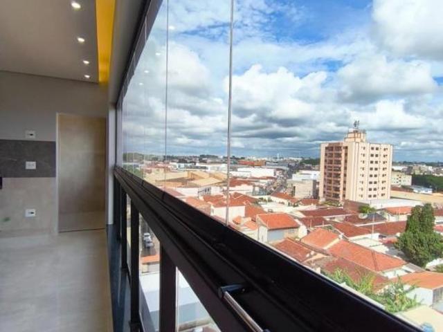 Vende se apartamento no Edifício Montreux