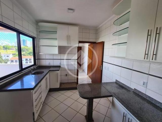 Vende se apartamento no Edifício Moinho Ventos de 161 m² com 3 quartos, 2 vagas de garagem + 1 adega