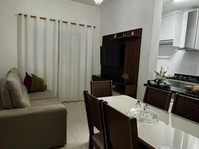 Vende se apartamento no Jardim Lima
