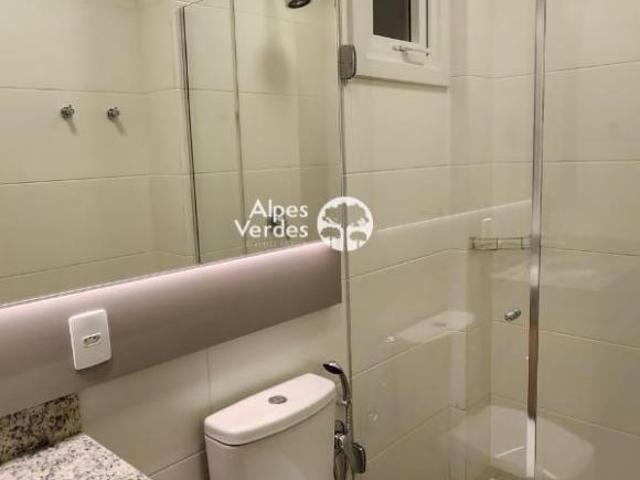 Vende se apartamento semi mobiliado em Gramado a 10 minutos da Rua Coberta