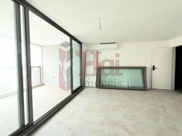 Vende se Apartamento/Studio no bairro do Tatuapé com 42m²