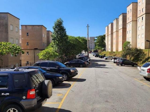 Vende se Apto com 02 dorms, 01 vaga, com piso laminado, Cond. Vida Plena Cotia SP