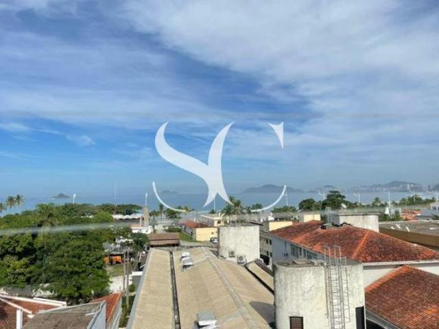 Vende se apto de 03 suítes na Enseada no Guarujá. Porteira Fechada