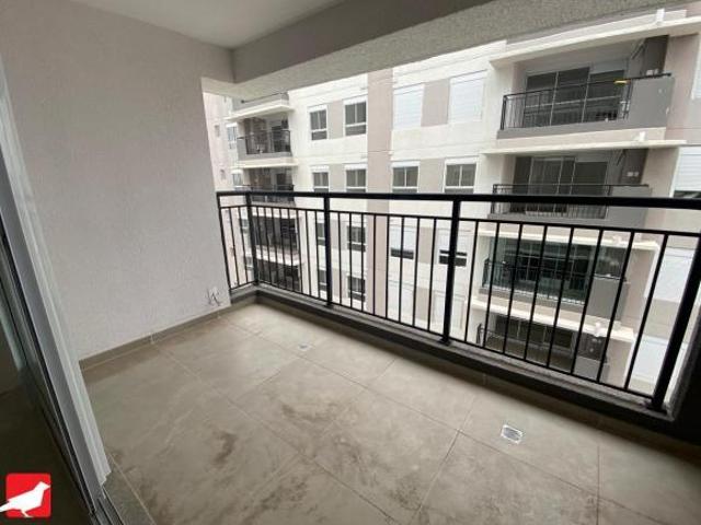 Vende se apto próximo ao metrô Barra Funda de 2 dorms com suite e lazer de clube