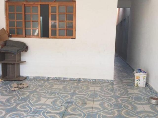 Vende se bela casa
