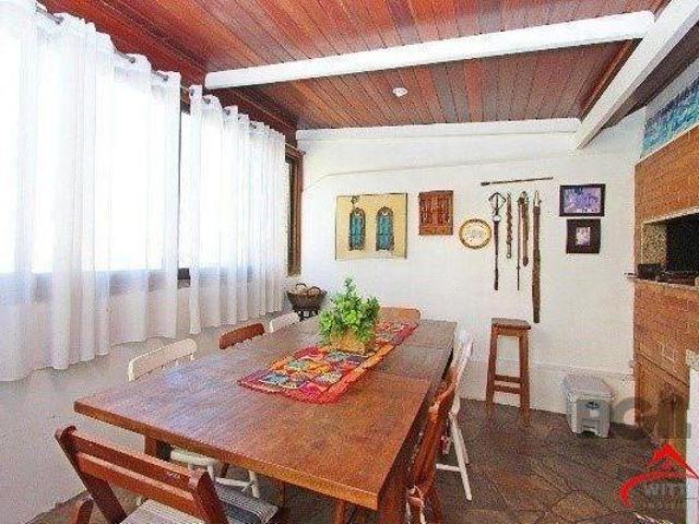 Vende se bela cobertura 3 quartos com suíte, 2 vagas, dependencia completa em pr