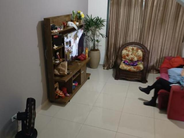 Vende se Belo Sobrado Com 3 Suites no Canto do Forte em Praia Grande