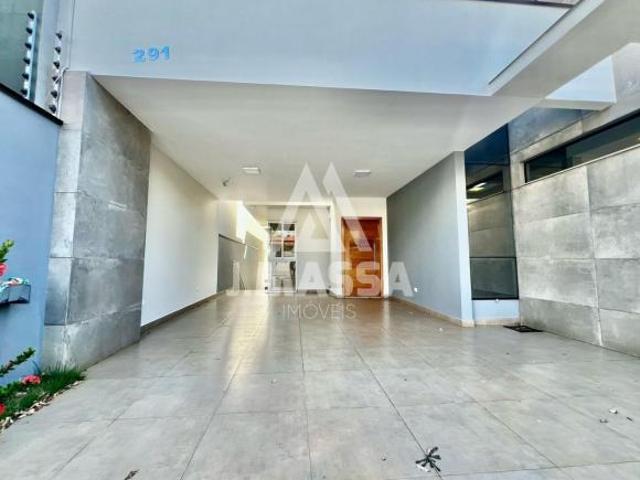Vende se casa na Zona 02