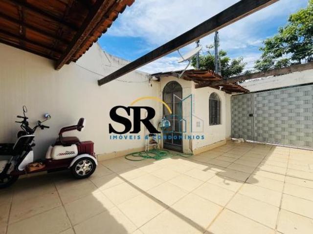VENDE SE CASA NO BAIRRO FLORESTA R$ 400.000,00