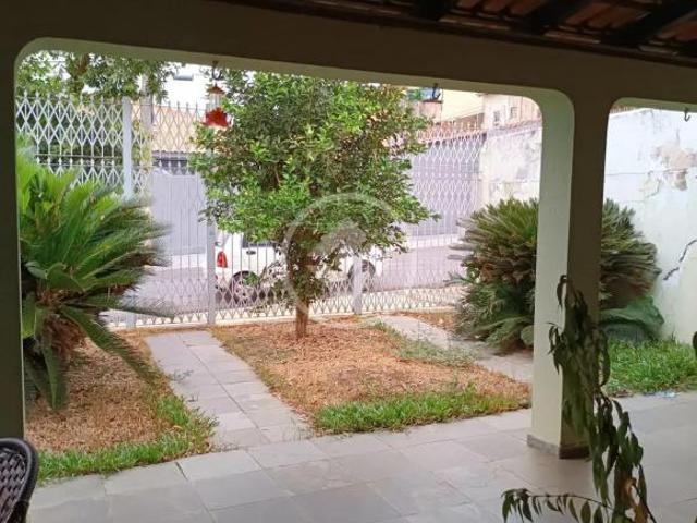 Vende se casa no bairro Jardim Cuiabá, região Goiabeiras 3 quartos + Piscina Cuiabá MT Valor