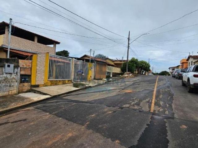 VENDE SE CASA NO BAIRRO SAO SEBASTIAO POR R$190.000,00
