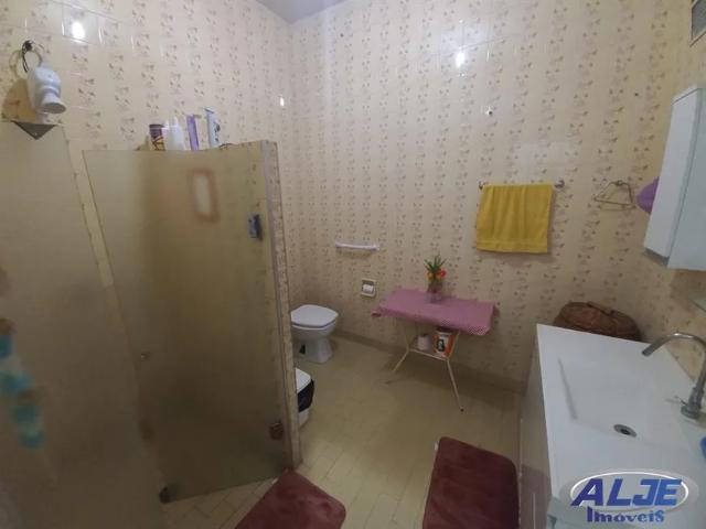 Vende se casa no centro marília/sp