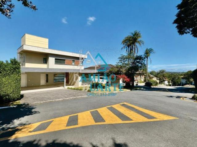 Vende se Casa no Cond. Aldeia da Fazendinha 3stes. Moderna e linda! Vista