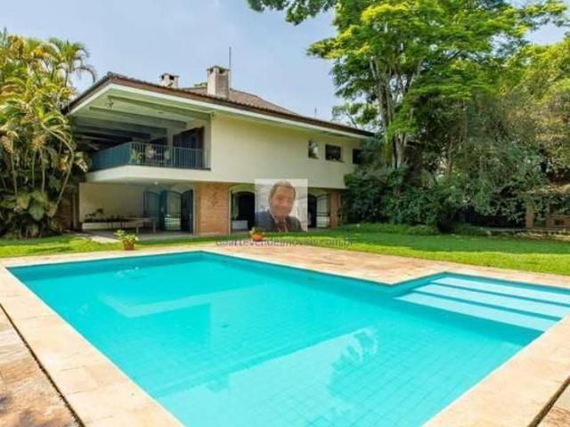 Vende se Casa no Cond. Pq. Silvino Pereira 6d/2sts Linda, festas, gourm