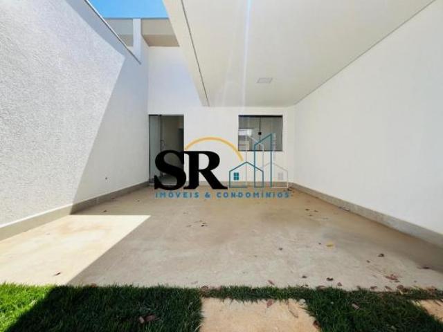 VENDE SE CASA NO GRÃ DUQUESA R$ 630.000,00
