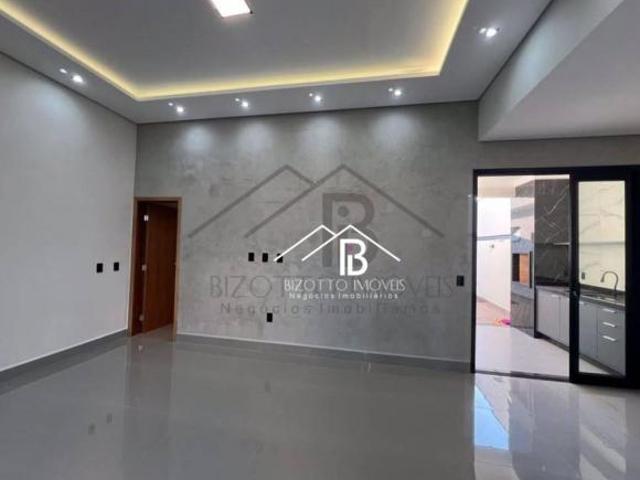 VENDE SE CASA NO JARDIM BOM SUCESSO COM 3 DORMITORIOS SENDO 1 SUITE COM PISCINA,BAIRRO A POUCOS MIN